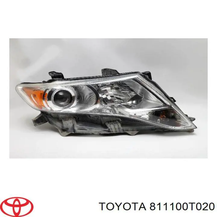 811100T020 Toyota фара правая