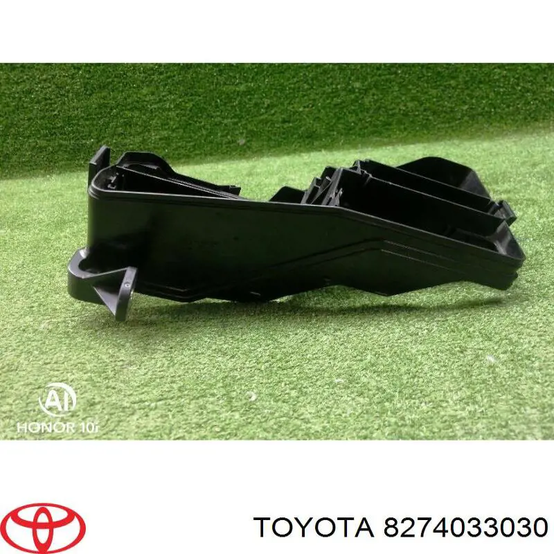 8274033030 Toyota Блок предохранителей