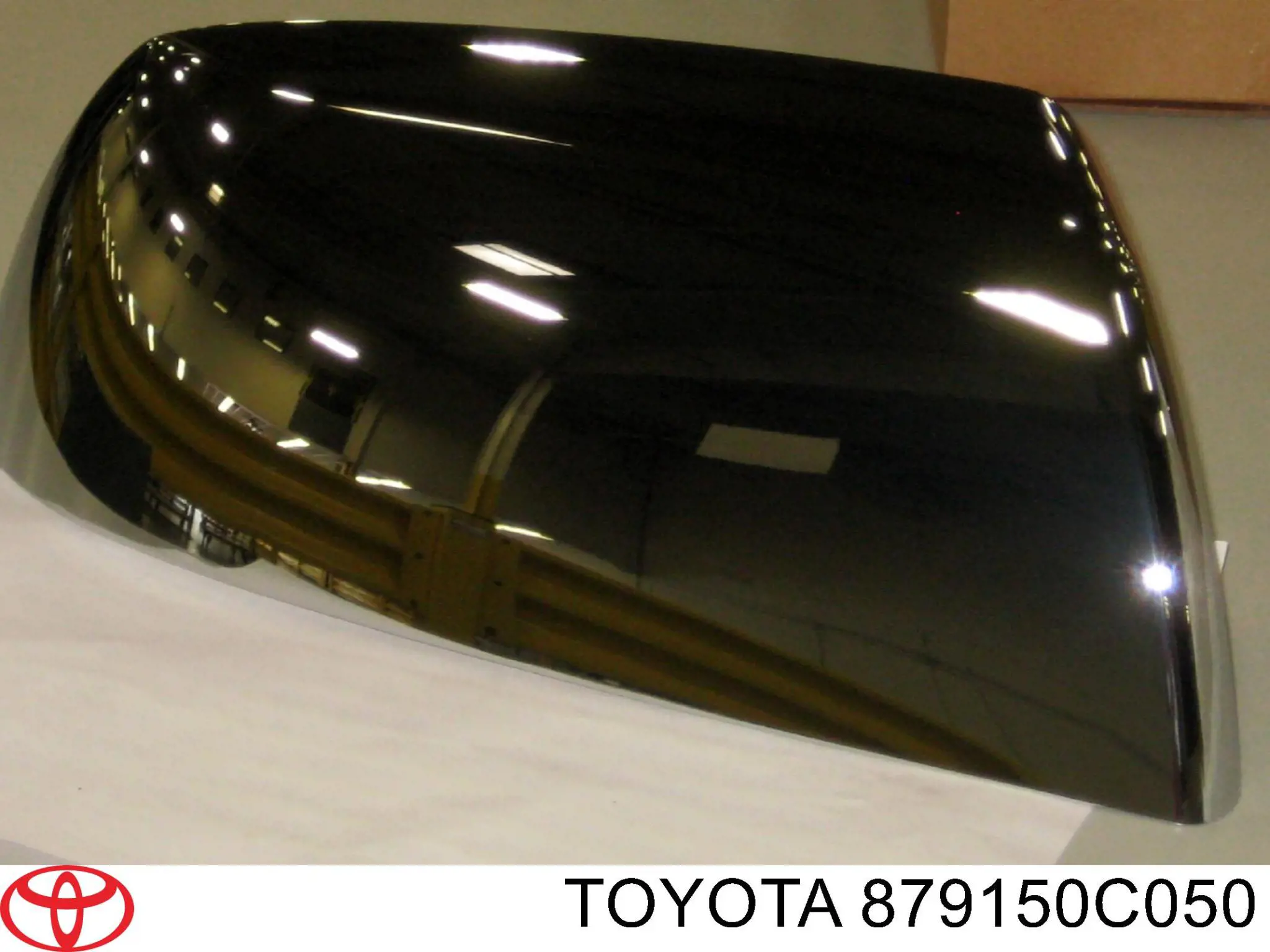 879150C050 Toyota накладка (крышка зеркала заднего вида правая)