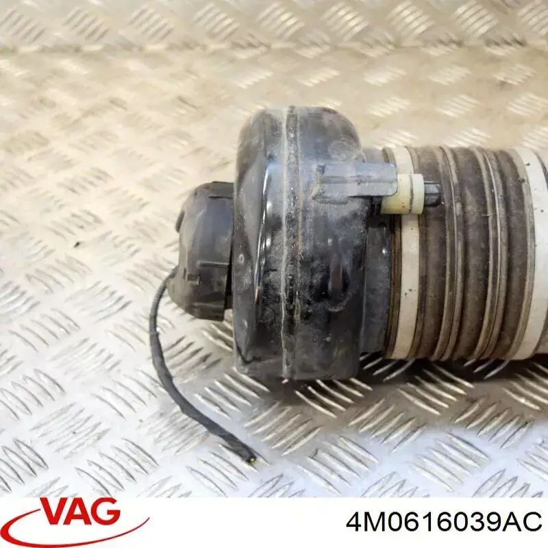 4M0616039AC VAG Амортизатор передний