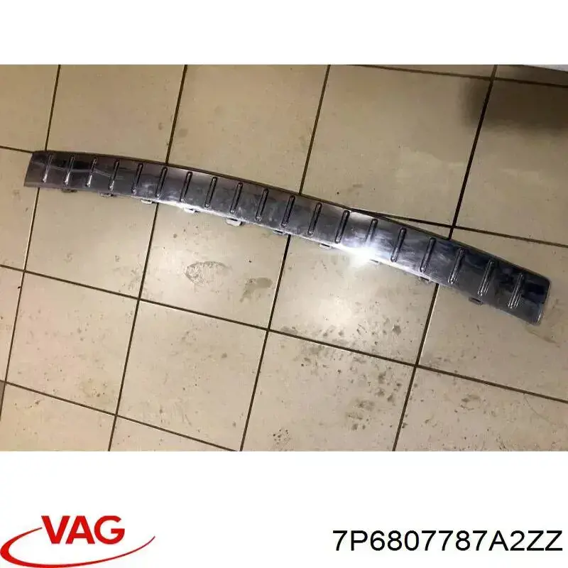 7P6807787A2ZZ VAG накладка бампера заднего верхняя защитная