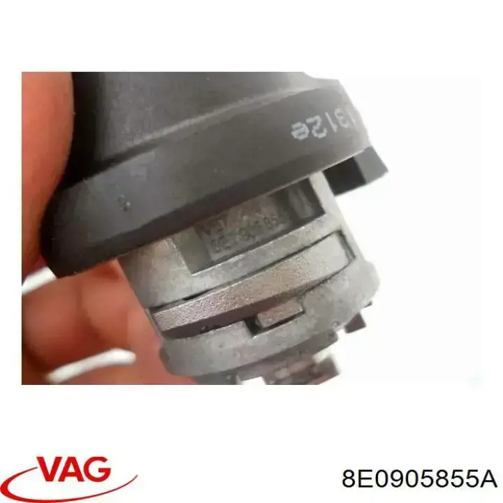 8E0905855A VAG Личинка замка зажигания