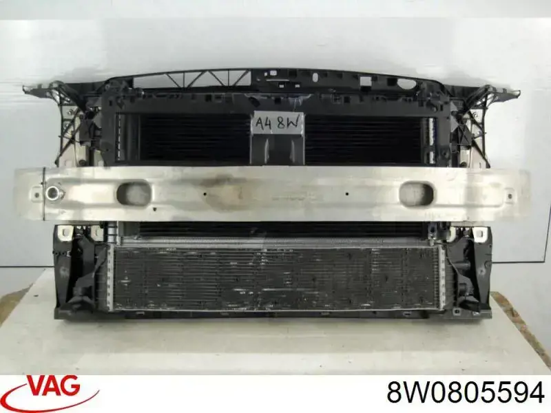 8W0805594 VAG кронштейн для радиатора