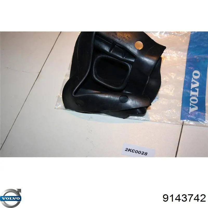 9143742 Volvo Чехол на рычаг переключения