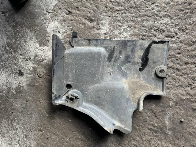 8K0825202A VAG защита днища передняя правая