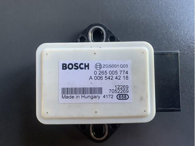 A0065424218 Mercedes датчик угла (скорости поворота авто)