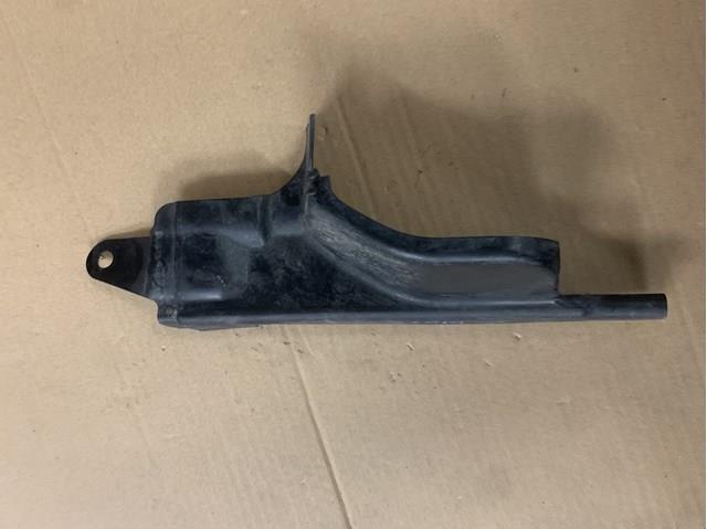 A4476840118 Mercedes защита днища задняя правая