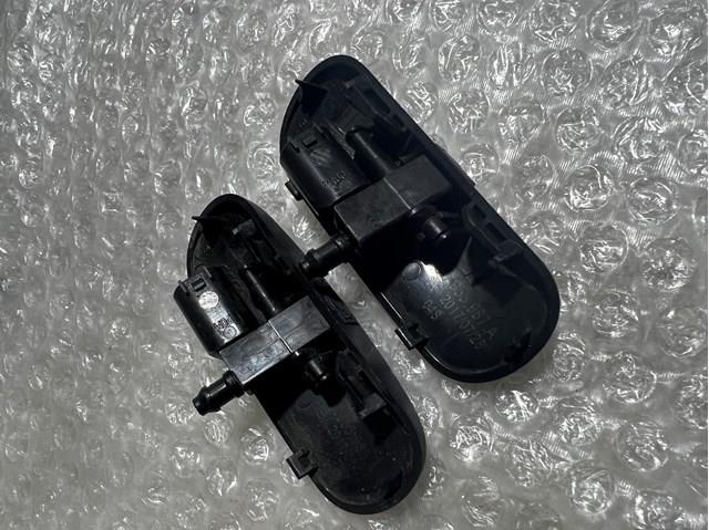 4G0955987A VAG форсунка омывателя стекла лобового левая