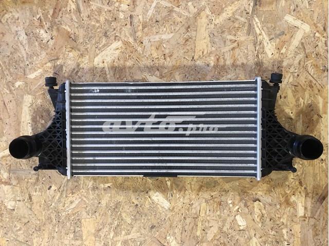 Радиатор интеркуллера на Mercedes GL-Class (X166)