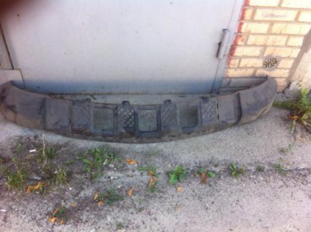 Накладка на передний бампер на Mercedes ML/GLE (W164)