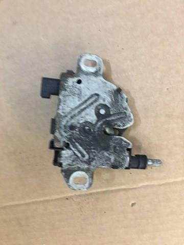 4895285 Ford замок капота