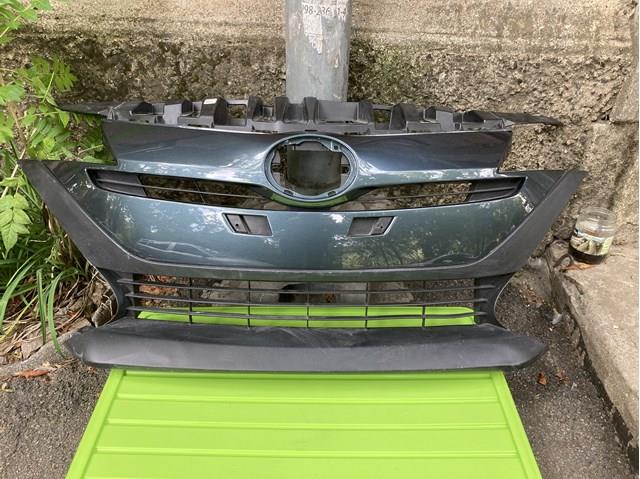 5310147040 Toyota решетка радиатора