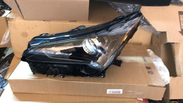 8107078190 Toyota Фара левая