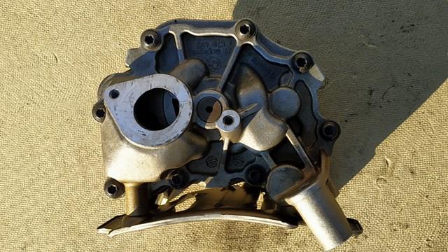 11417643256 BMW насос масляный