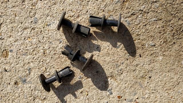 51498166702 BMW пистон (клип крепления решетки радиатора охлаждения)