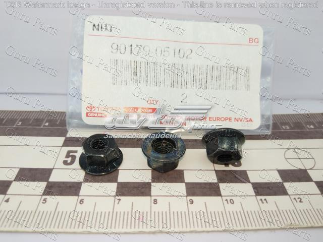 9017905102 Toyota гайка