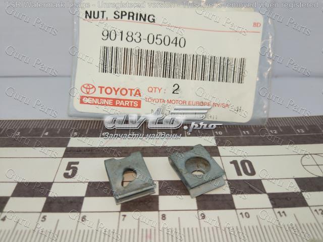 9018305040 Toyota гайка