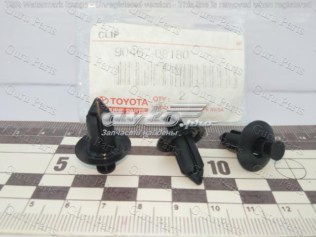 9046708180 Toyota пистон (клип крепления подкрылка переднего крыла)