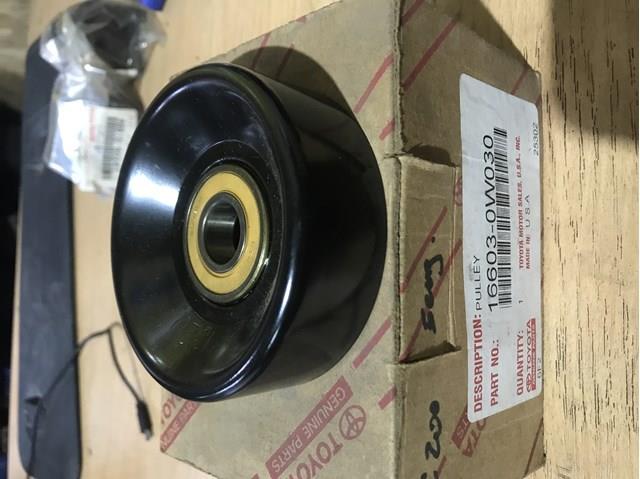 166030W030 Toyota Ролик натяжителя приводного ремня