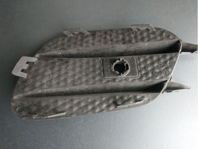 A2138856700 Mercedes заглушка противотуманок