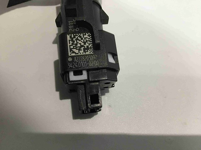 A2228203097 Mercedes цена с доставкой кроме габаритных запчастей