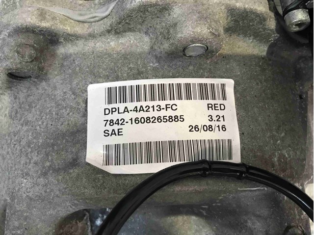 LR070146 Land Rover bартiсть з доставкою, окрiм негабариту