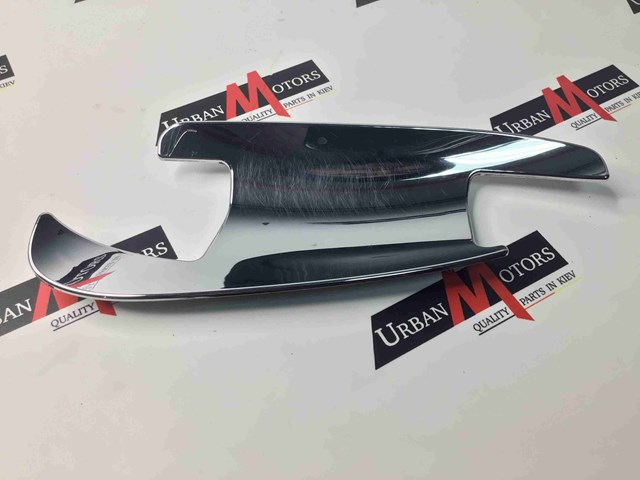 A1667600000 Mercedes накладка