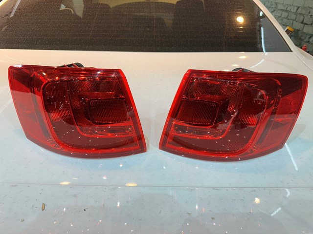 5C6945096D VAG фонарь задний правый внешний