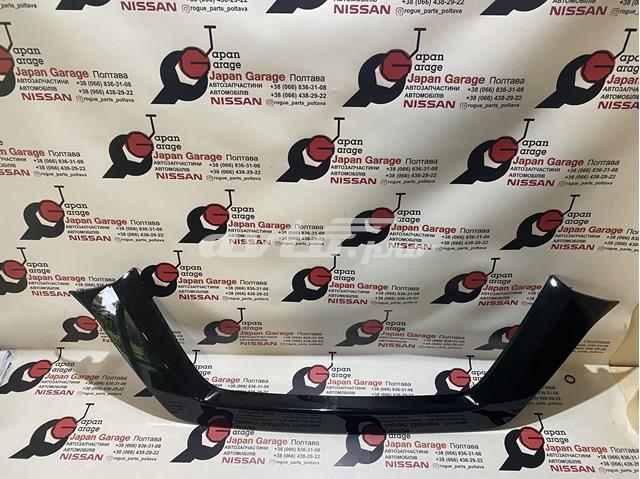 622786FR0A Nissan накладка бампера переднего