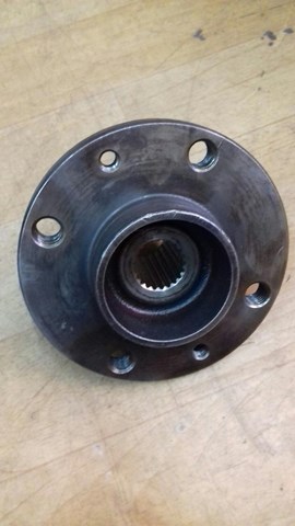 7700768319 Renault (RVI) ступица передняя