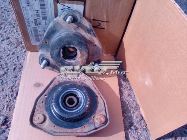 486090E060 Toyota опора амортизатора заднего