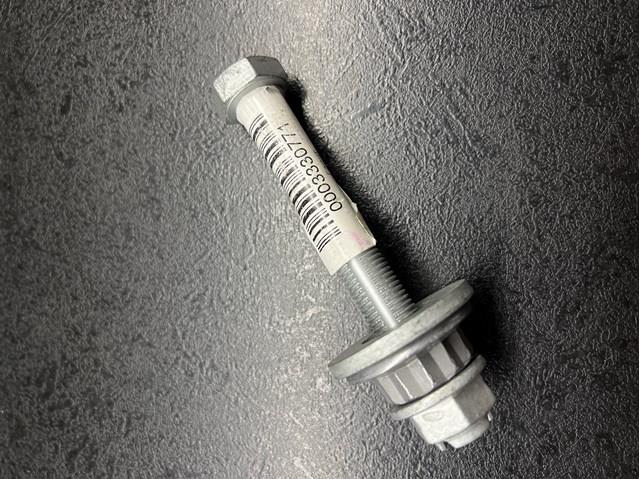 Болт крепления переднего рычага, нижнего на Mercedes GL-Class (X166)