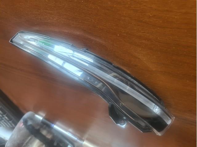 A0999064601 Mercedes указатель поворота зеркала правый