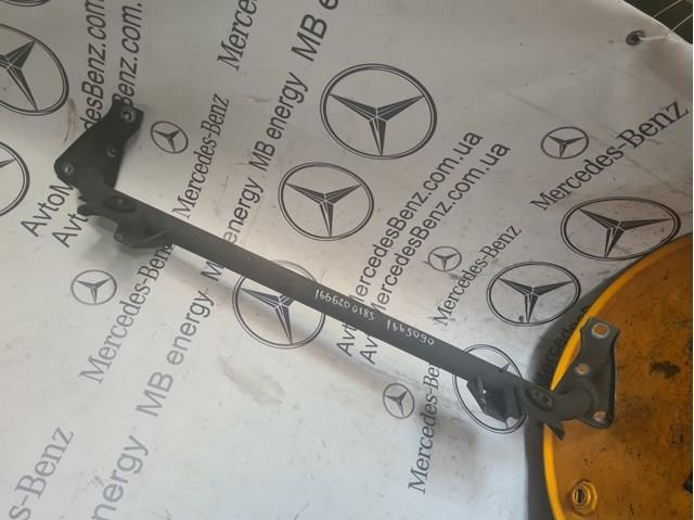 A1666200385 Mercedes нижняя поперечина радиатора w166 ml