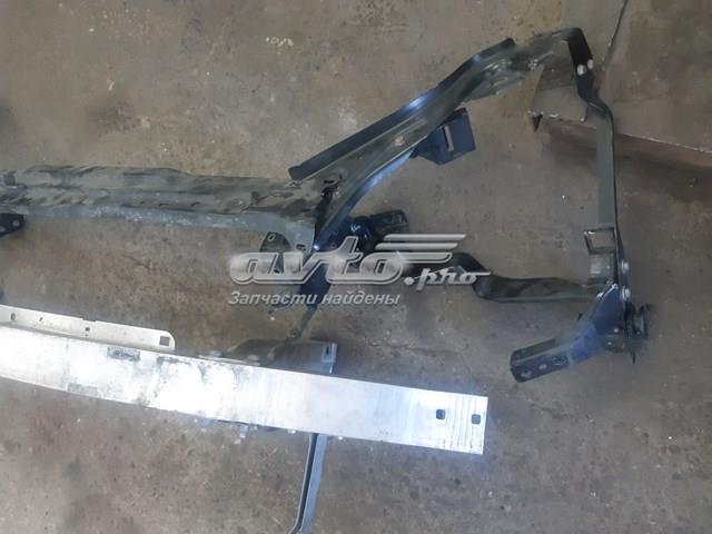 A2046200185 Mercedes кронштейн поперечины передней