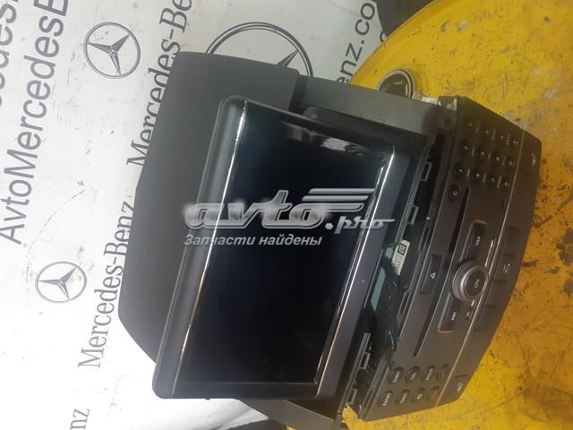 A2048204697 Mercedes монитор