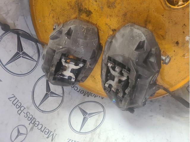 A2054215300 Mercedes mercedes тормозной суппорт спереди слева