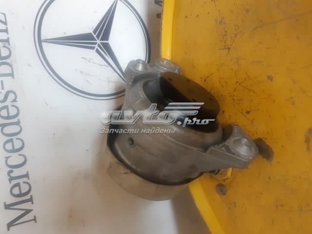 A2132403900 Mercedes опора двигуна