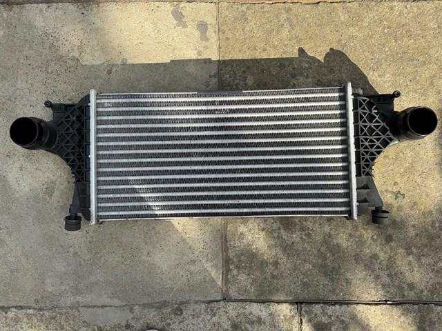 A0995002800 Mercedes радиатор интеркуллера