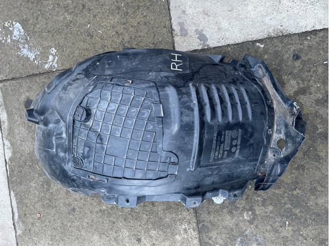 A2056903201 Mercedes подкрылок крыла заднего правый передний