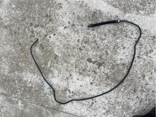 2138308800 Mercedes патрубок системи опалення