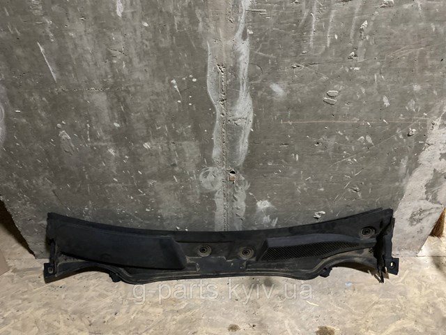 A1768300013 Mercedes накладка водостока