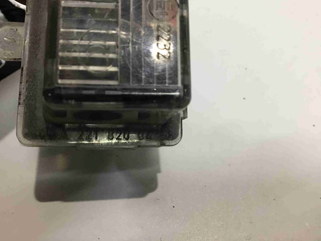 A2218200456 Mercedes фонарь подсветки заднего номерного знака