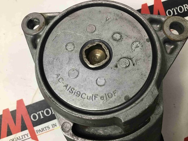 LR022809 Land Rover натяжитель приводного ремня