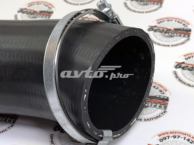 31370705 Volvo шланг (патрубок интеркуллера правый)