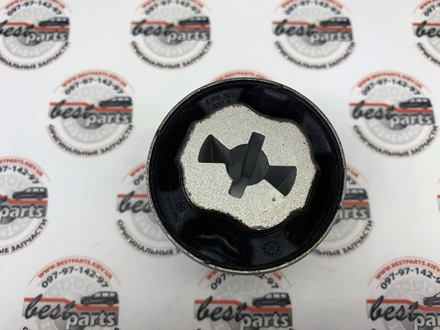 95834933750 Porsche опора