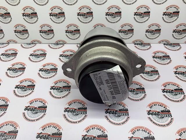 95837504940 Porsche гидроопора