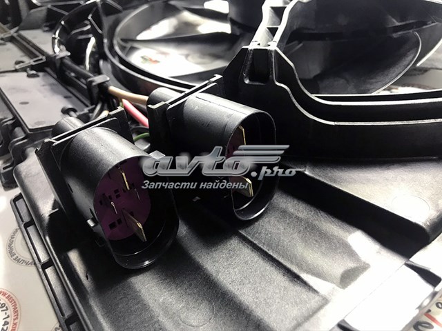 95B121003B Porsche Диффузор радиатора охлаждения, в сборе с мотором и ...