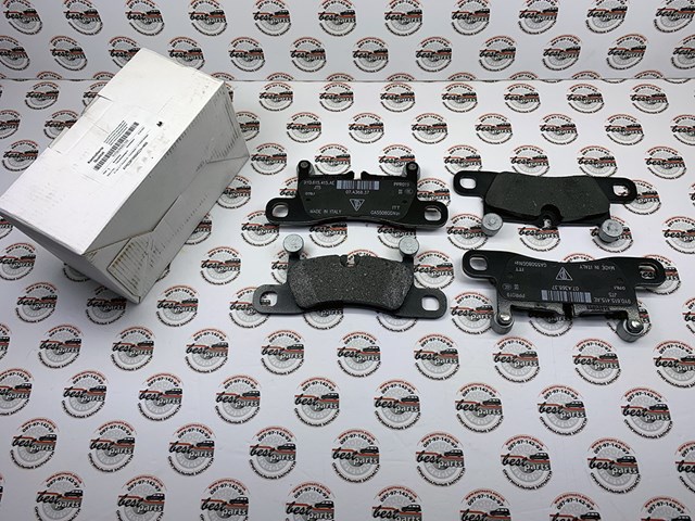 9Y0698451AE Porsche 1 к-т торм. колодок для диск. тормозов