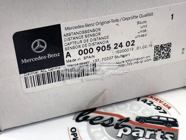 A0009052402 Mercedes датчик сигнализации парковки (парктроник передний)